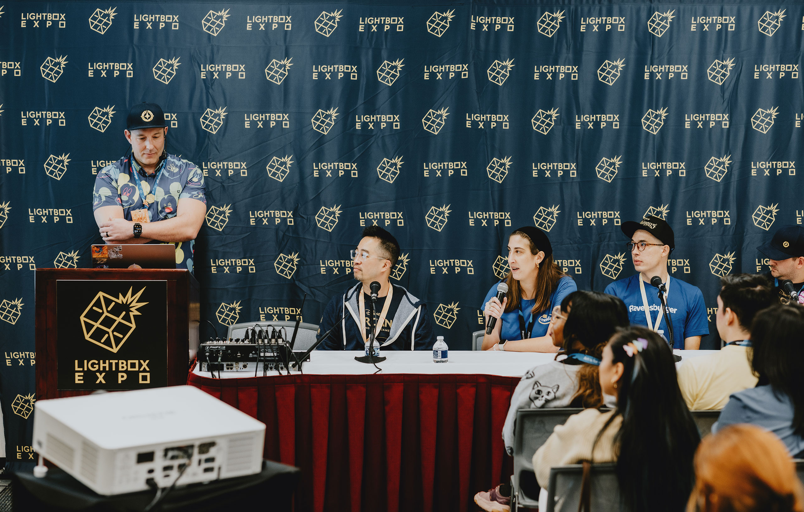 Moderator Info - LightBox Expo